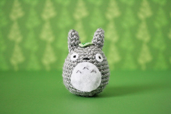 Artist Hides Mini Crochet Characters for People to Find at Comic-Con ...