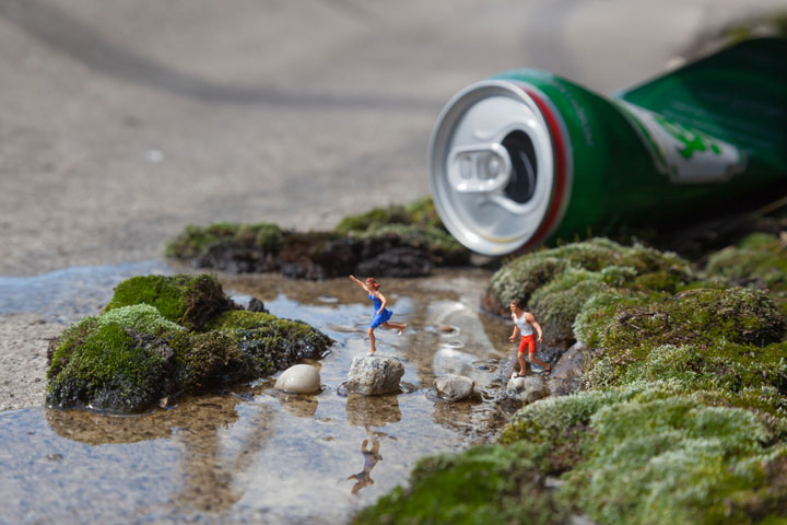 The Little People Project by Slinkachu (22 Photos) » TwistedSifter