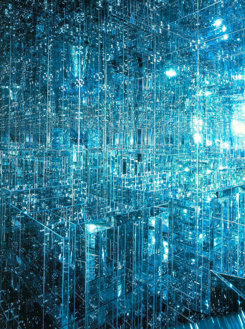 Lucas Samaras’ 1966 Mirrored Room is Still Awesome Today » TwistedSifter