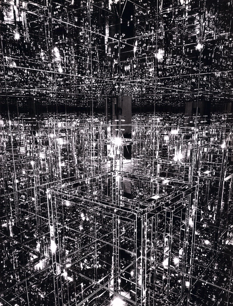 Lucas Samaras’ 1966 Mirrored Room is Still Awesome Today » TwistedSifter