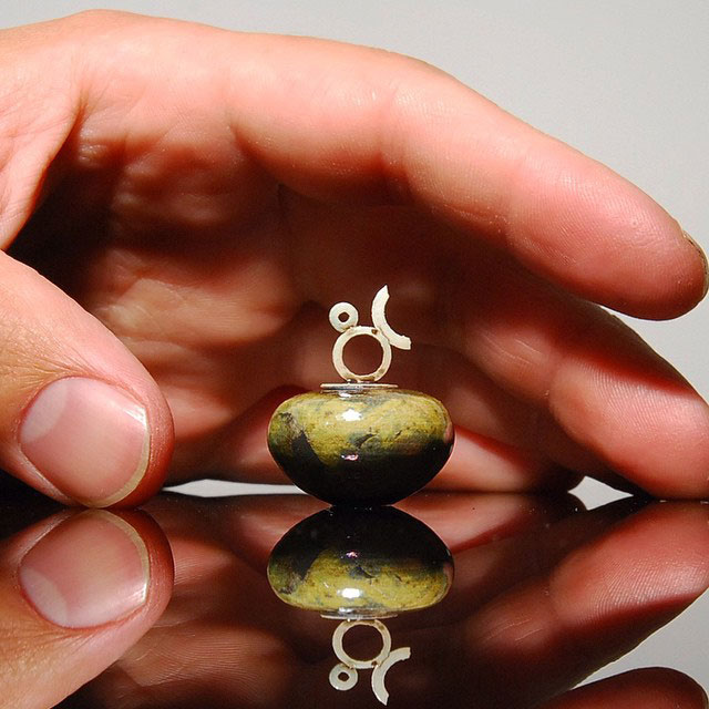 The Amazing Miniature Pottery of Jon Almeda » TwistedSifter