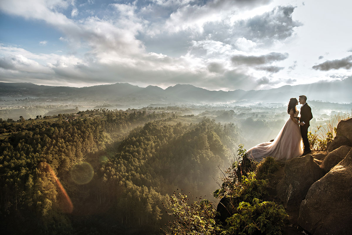 23 Wedding Portraits in Unforgettable Landscapes Around the World ...