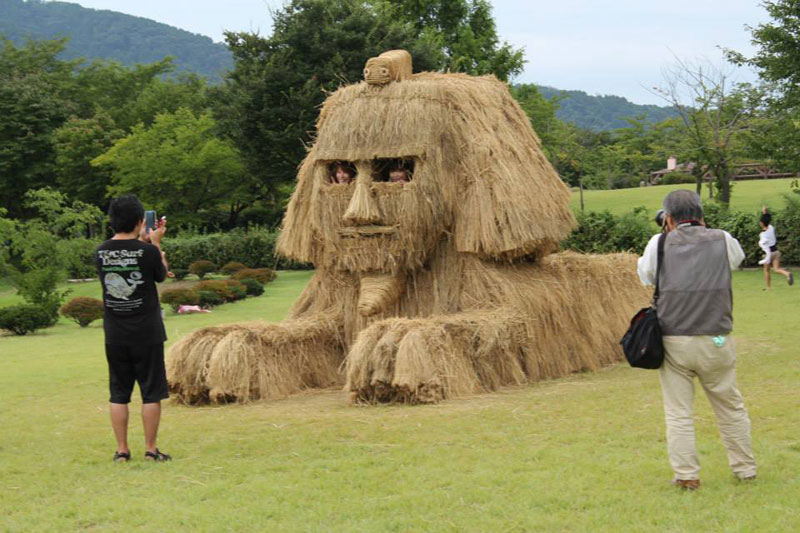 There’s an Annual Straw Art Festival in Japan and it Looks Awesome ...