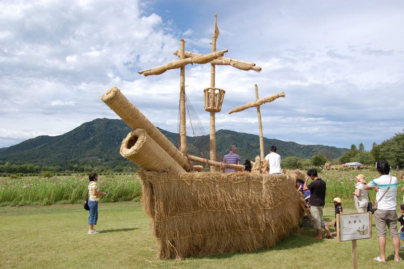 There’s an Annual Straw Art Festival in Japan and it Looks Awesome ...