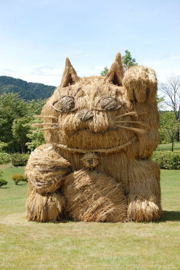 There’s an Annual Straw Art Festival in Japan and it Looks Awesome ...