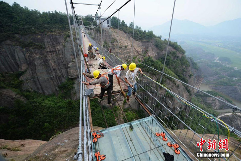 1000 ft Long, 600 ft High Suspension Bridge Opens in China. Oh and It’s ...