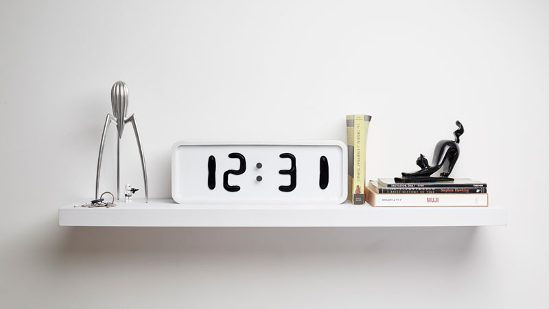 Rhei: An Electro-Mechanical Clock with a Liquid Display » TwistedSifter