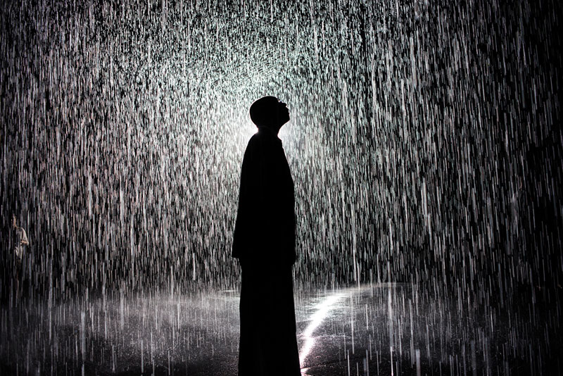 This Art Exhibit Lets You Walk Through Rain Without Getting Wet ...