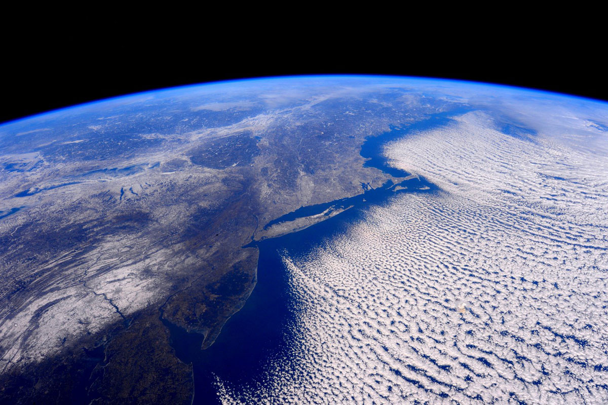 NASA Shares the 45 Best Pics from Scott Kelly’s #YearInSpace ...