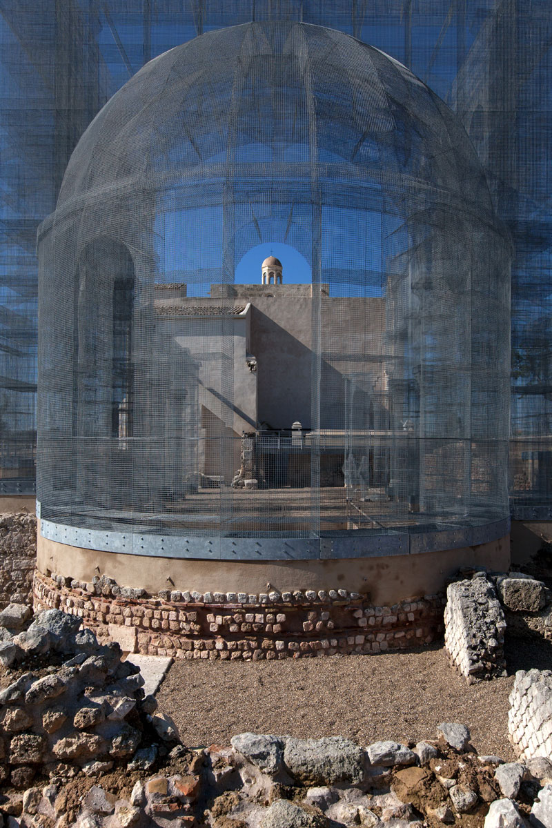Artist Resurrects Ancient Building Site with Incredible Wire Mesh ...