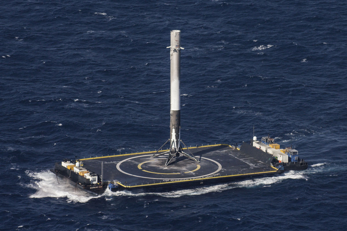 SpaceX Rocket Makes Historical Landing After Delivering Payload to ISS ...