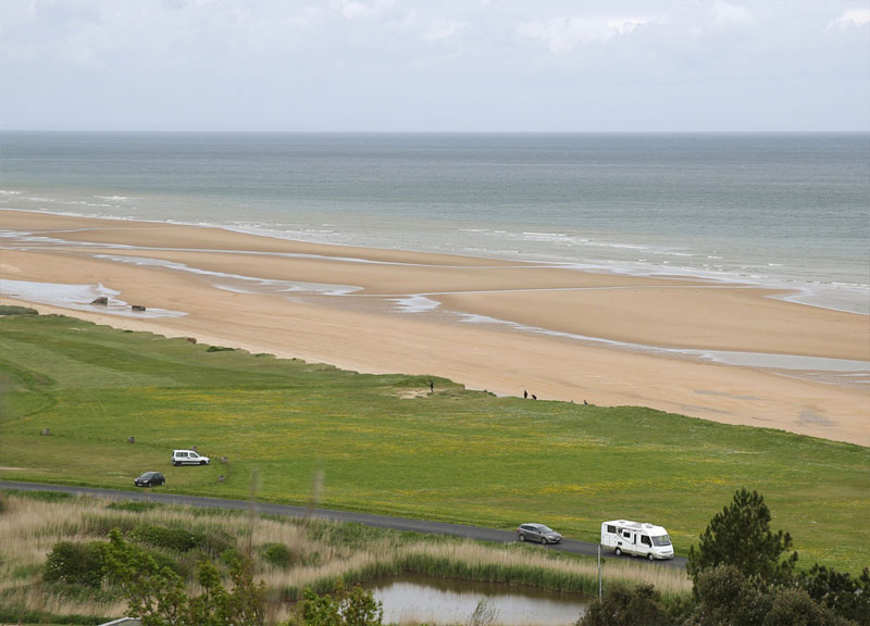 This Then and Now Photo of Omaha Beach, Normandy Gave Me Chills ...