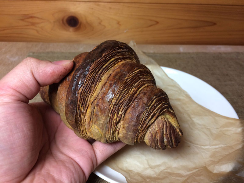 Wood Sculptor Expresses Love For Food With Amazingly Realistic ...