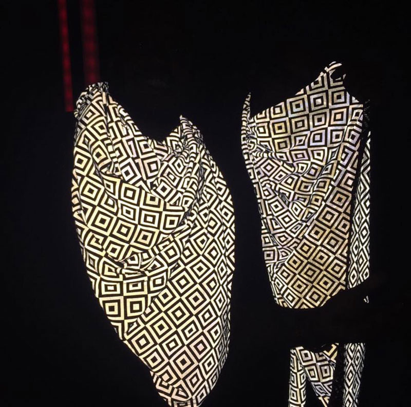 This Scarf Hides Your Face if Flash Photography is Used » TwistedSifter