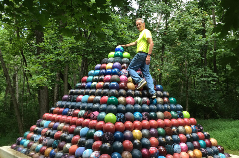 Picture of the Day: 1,785 Bowling Ball Pyramid » TwistedSifter