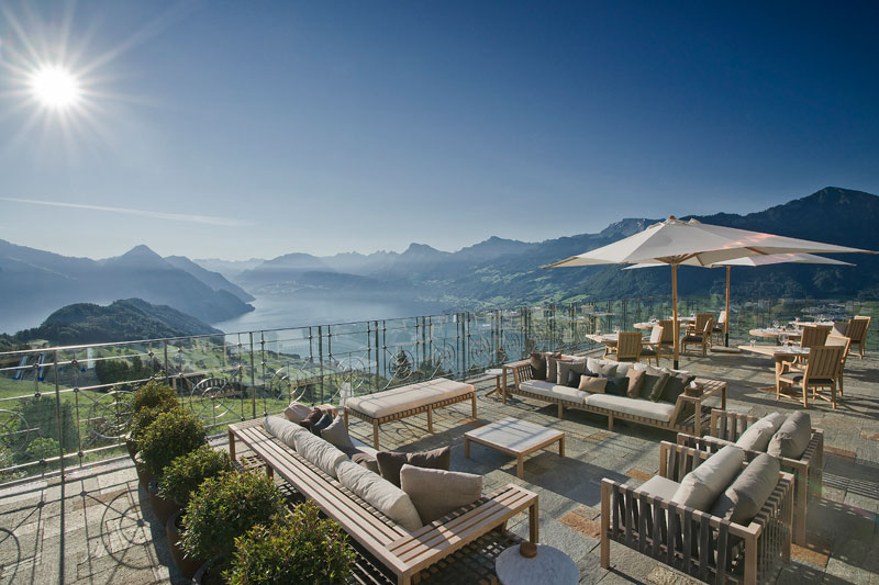 People are Calling This Rooftop Infinity Pool in the Swiss Alps the ...