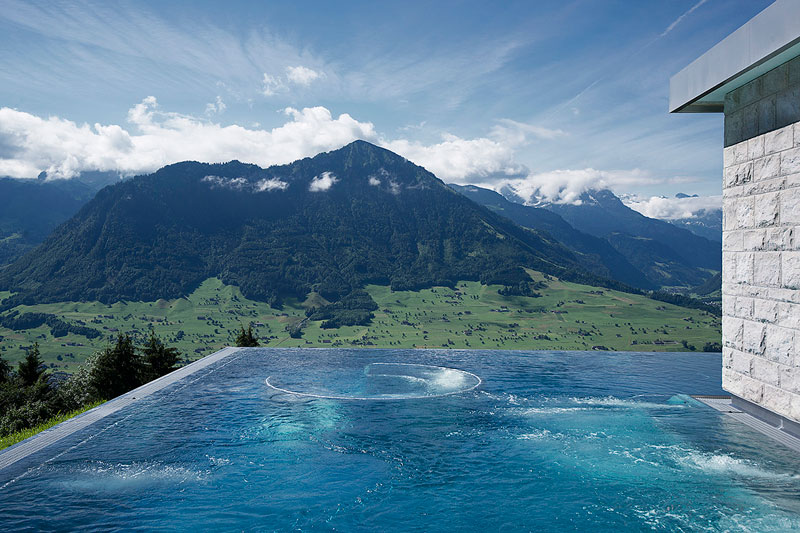 People are Calling This Rooftop Infinity Pool in the Swiss Alps the ...
