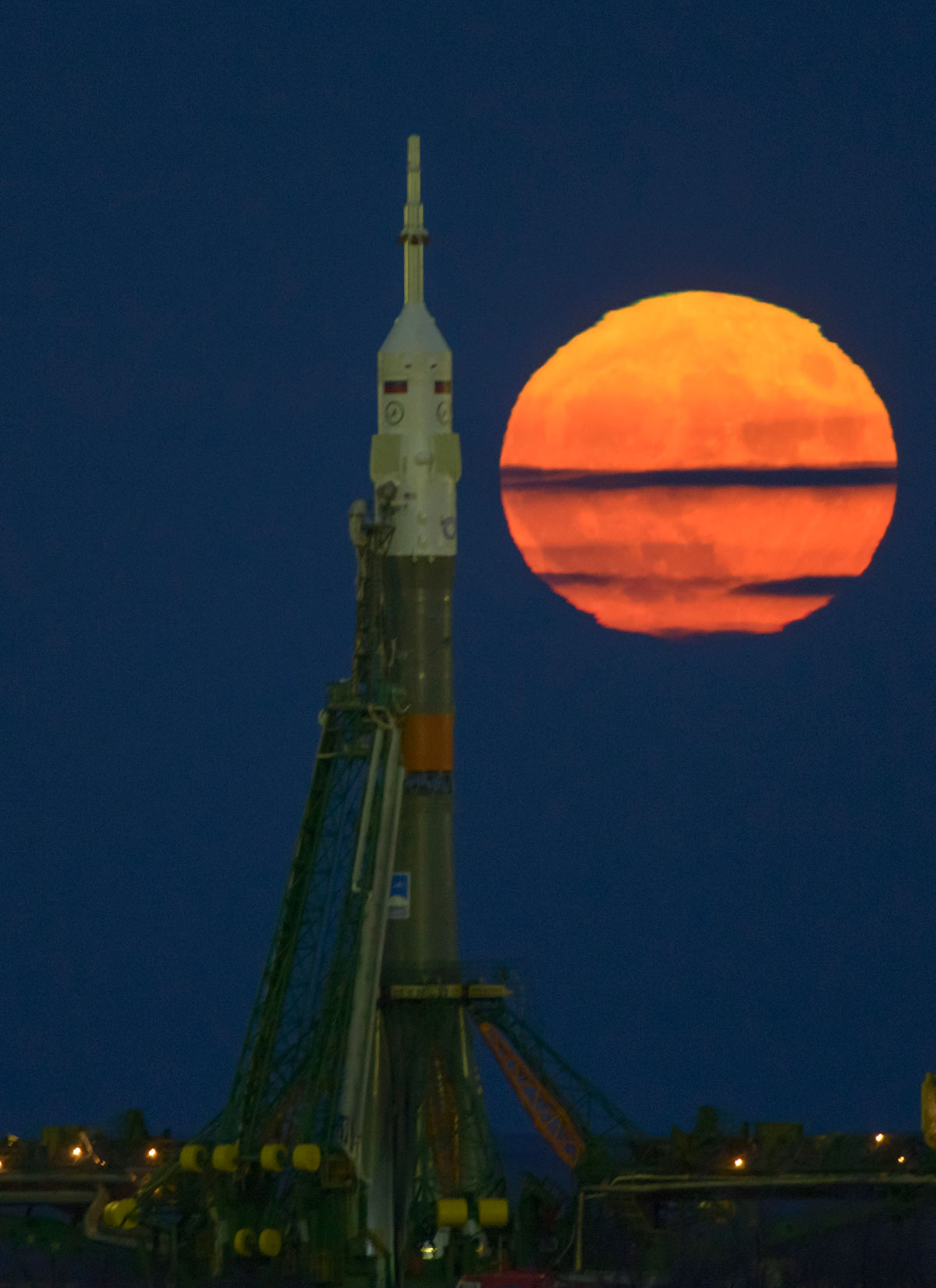 12 Highlights from the Supermoon Space Launch » TwistedSifter