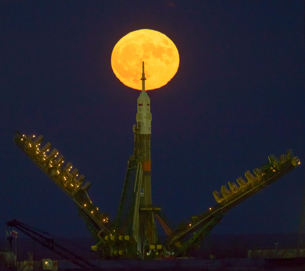 12 Highlights from the Supermoon Space Launch » TwistedSifter