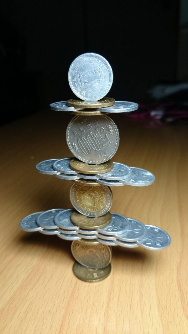 Next-Level Coin Stacking by @Thumb_Tani » TwistedSifter