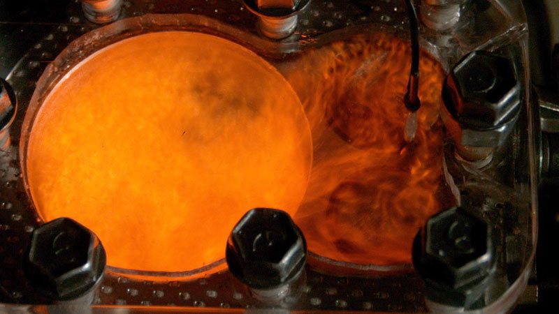 4K Slow Motion: Visualizing Combustion with a See Through Engine and ...