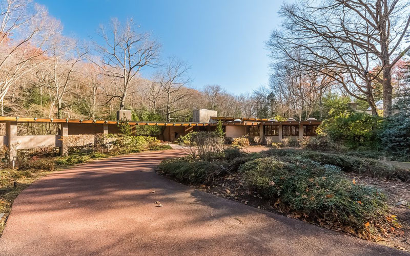 Frank Lloyd Wright’s One-of-a-Kind Hemicycle House Goes on Sale ...