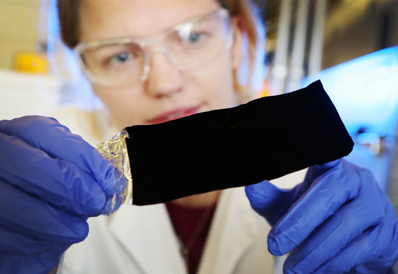 A Visual Guide to Vantablack, the Darkest Substance Ever Made ...