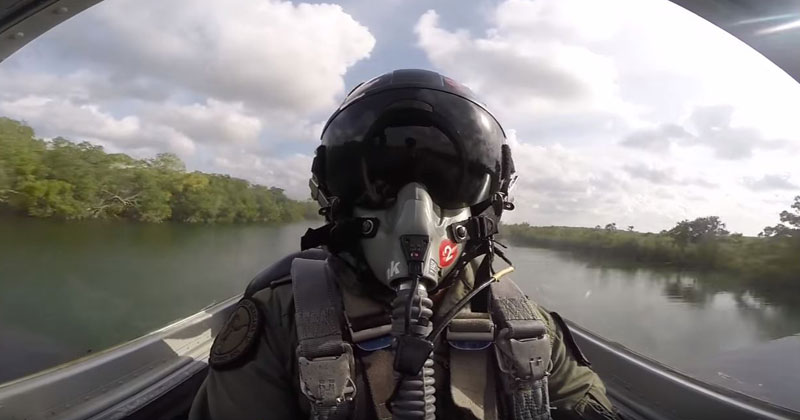 Crazy Compilation of Low Altitude Flying [Cockpit POV] » TwistedSifter