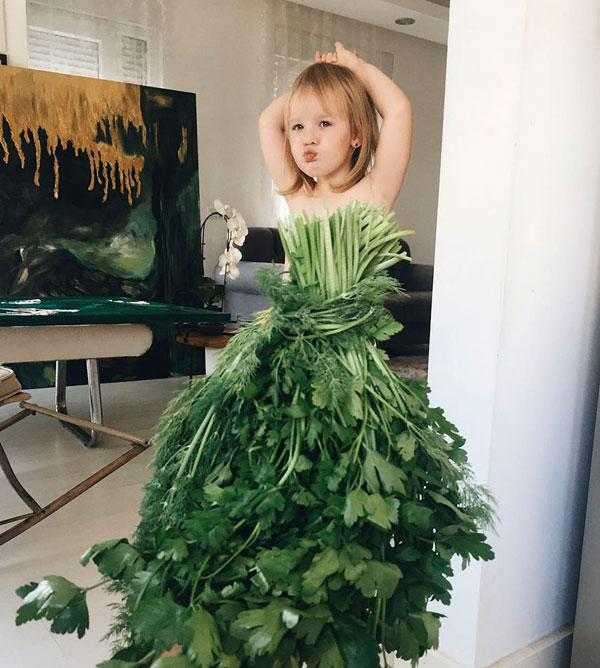 Mom and Daughter Make Dresses with Flowers, Food and Forced Perspective ...