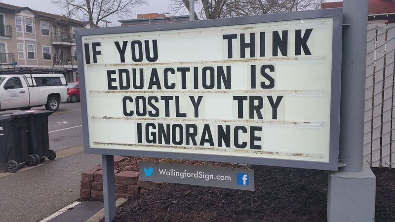 Local Seattle Gas Station Sign Has the Best Messages Ever (21 Photos ...