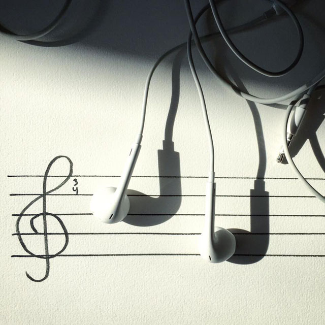 Artist Casts Shadows and Doodles on the Results (21 Photos) » TwistedSifter