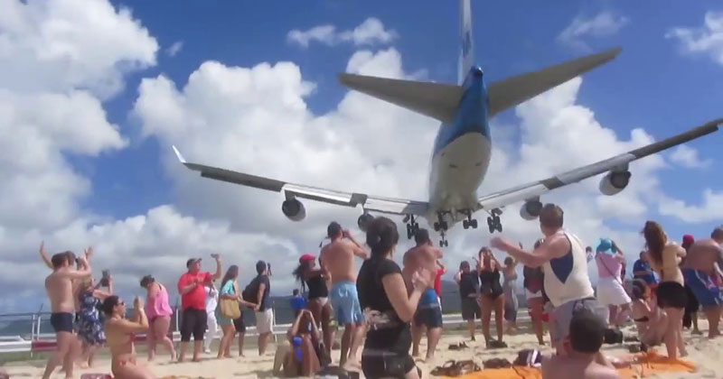 4 Nonstop Minutes of Some of the Craziest Clips on YouTube » TwistedSifter