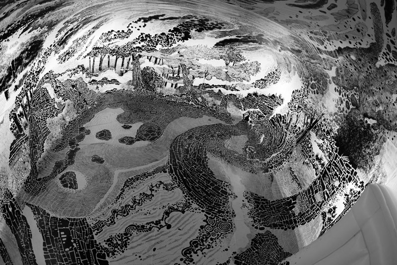 Artist Uses 120 Sharpies to Create Giant 360 Drawing Inside Inflatable ...