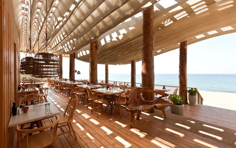 Check Out What Happens When the Wind Hits the Ceiling of this Beach Bar ...