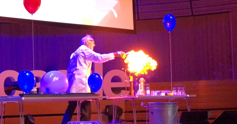 25 Chemistry Experiments in 15 Minutes [TEDx] » TwistedSifter