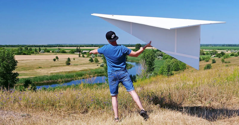 DIY ‘Super Sized’ 122-Inch Flying Paper (Polystyrene) Airplane ...