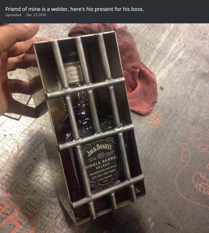 People Disguising Their Christmas Gifts is My New Favorite Thing ...