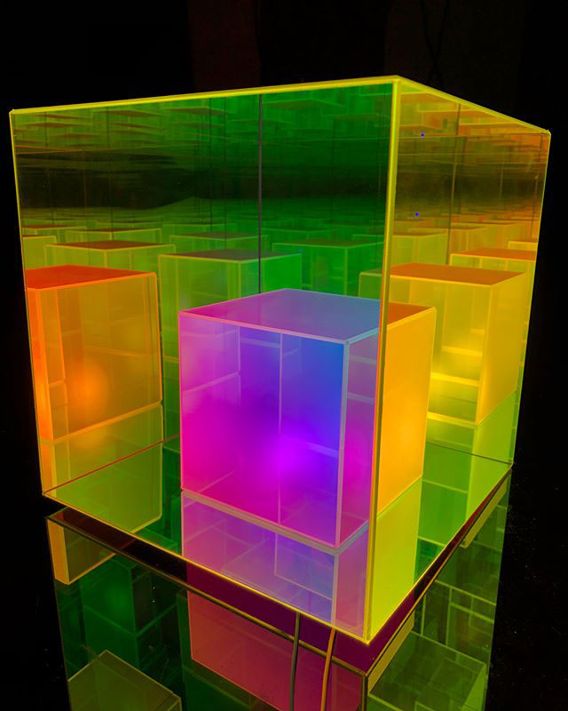 These Infinity Cube Lamps are Incredible (15 Photos) » TwistedSifter