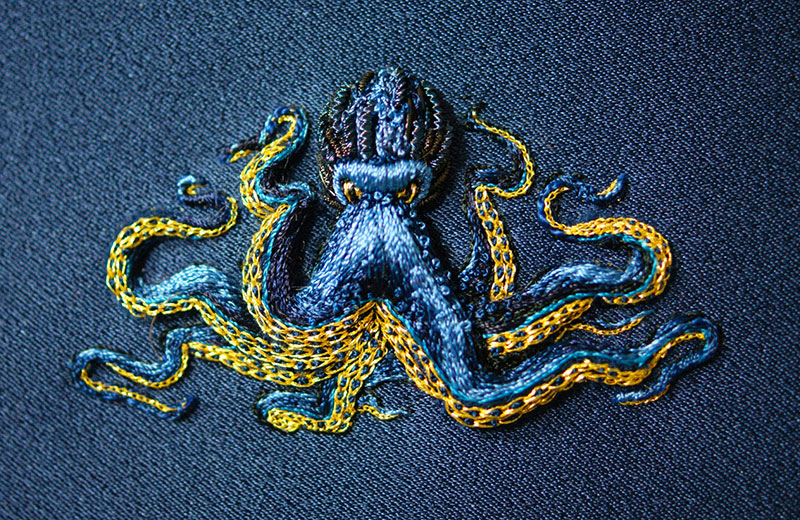 Stunning Animals Embroidered by Hand Using Colored and Metallic Thread ...