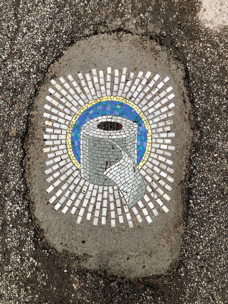 Chicago Artist Repairs Four Big Potholes with Amazing Quarantine ...