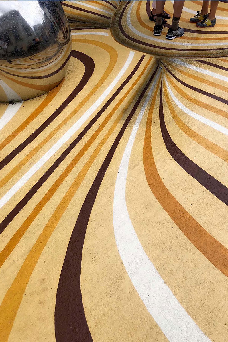 Amazing Street Mural Turns Pedestrian Walkway Into Giant Undulating ...