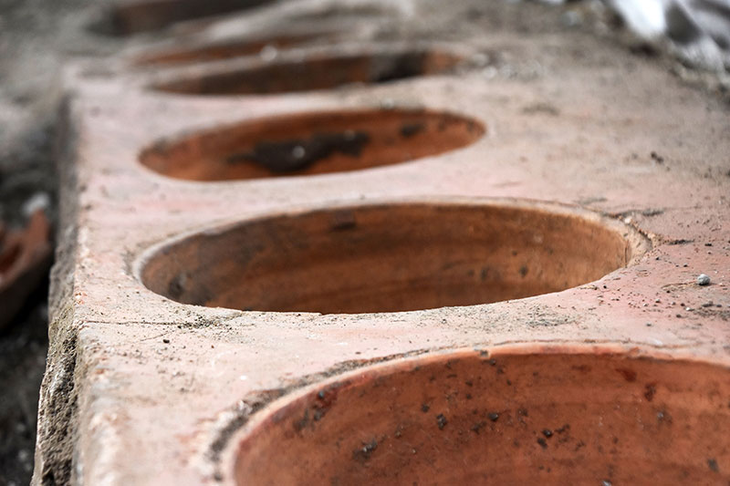 An Amazingly Preserved Snack Bar in Pompeii was Just Revealed in its ...