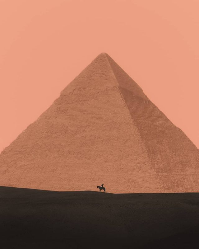 This Egyptian Photographer’s Series on the Giza Pyramids is Absolutely ...