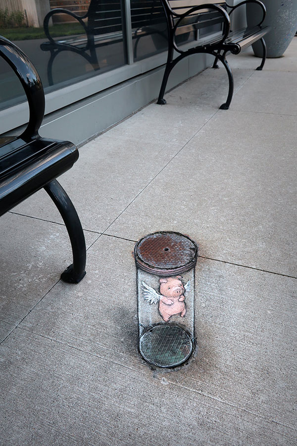 David Zinn Draws Tiny Chalk Art Throughout Ann Arbor and Its the Best ...