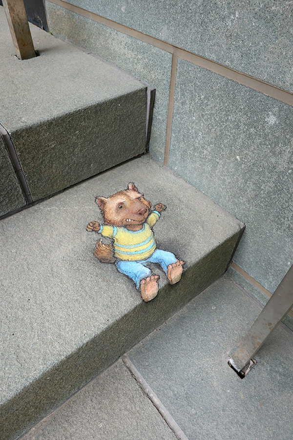 David Zinn Draws Tiny Chalk Art Throughout Ann Arbor and Its the Best ...