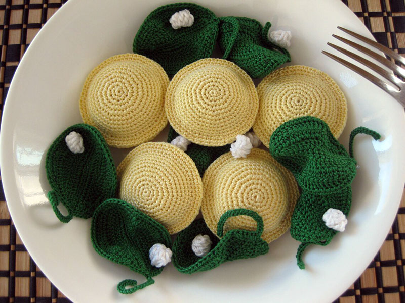 These Crocheted Pasta Dishes are Simply Delightful » TwistedSifter