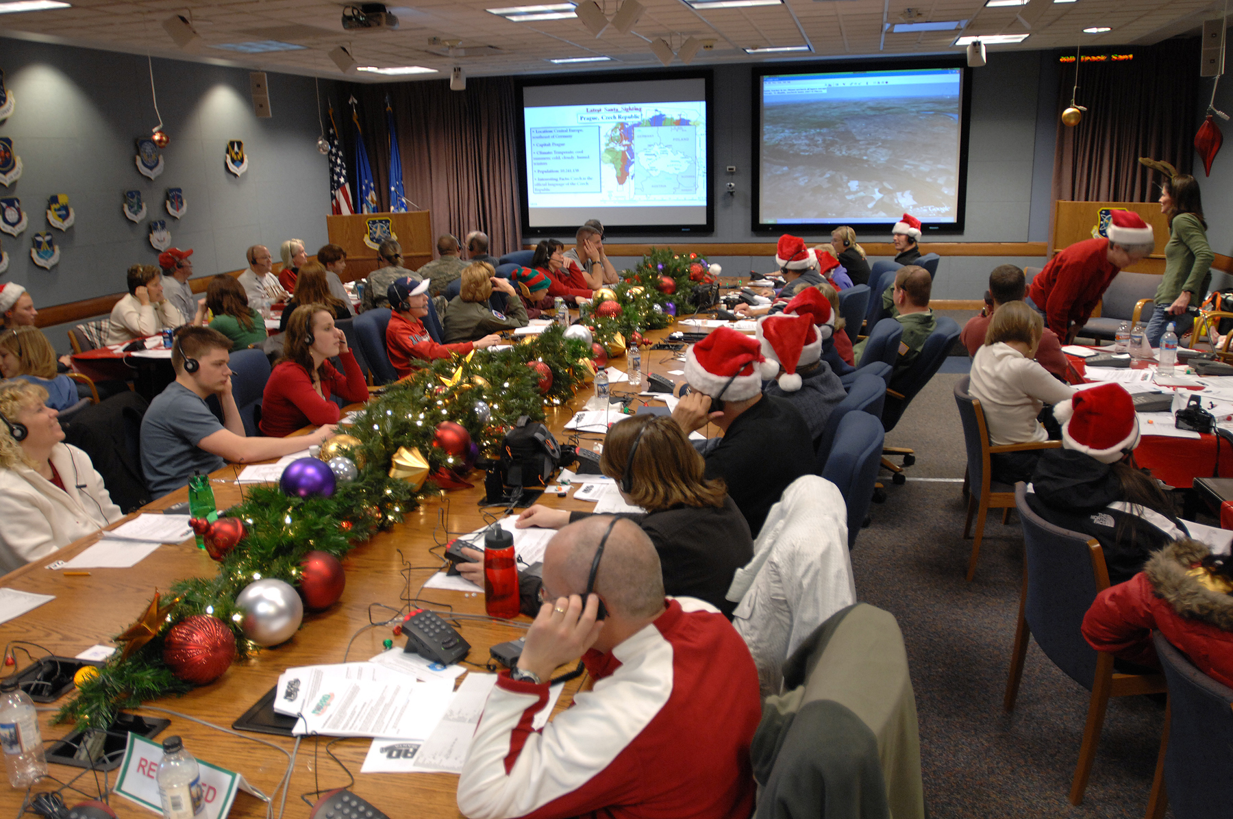Why NORAD Really Began Tracking “Santa” During The Cold War » TwistedSifter