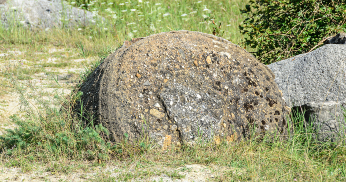Rocks That Move? Meet The “Living Rocks” Of Romania » TwistedSifter