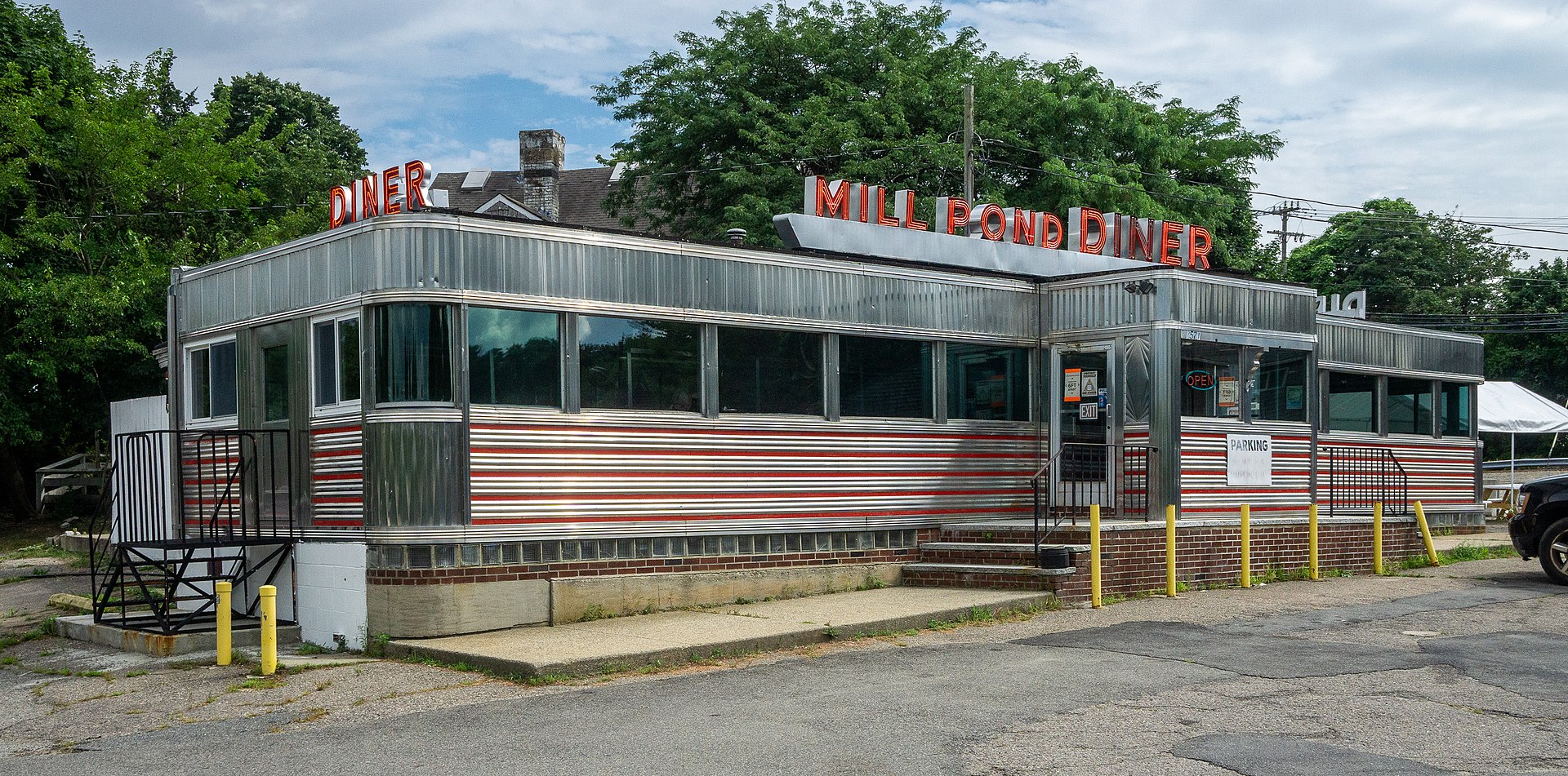 The History Of The Diner, Who Created The First One And Why Diners ...