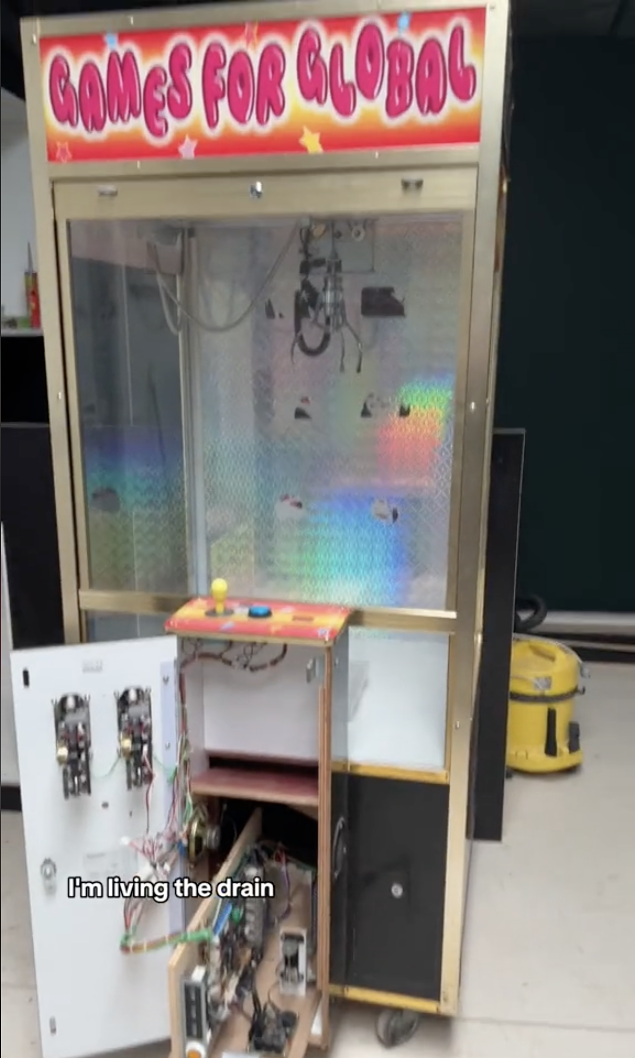 Woman Buys Claw Machine And Finds A Guide Inside That Shows How They’re ...